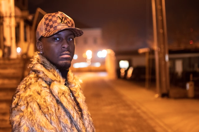 Interview: Tee Walls Talks Motivational New Single 'Rise Up,' Nashville ...