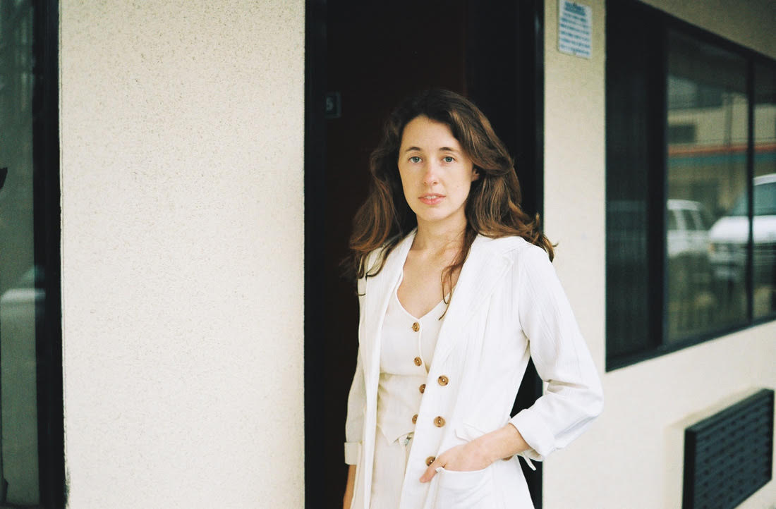 INTERVIEW: Hannah Connolly Talks Emotional Changeup On Upcoming Album ...