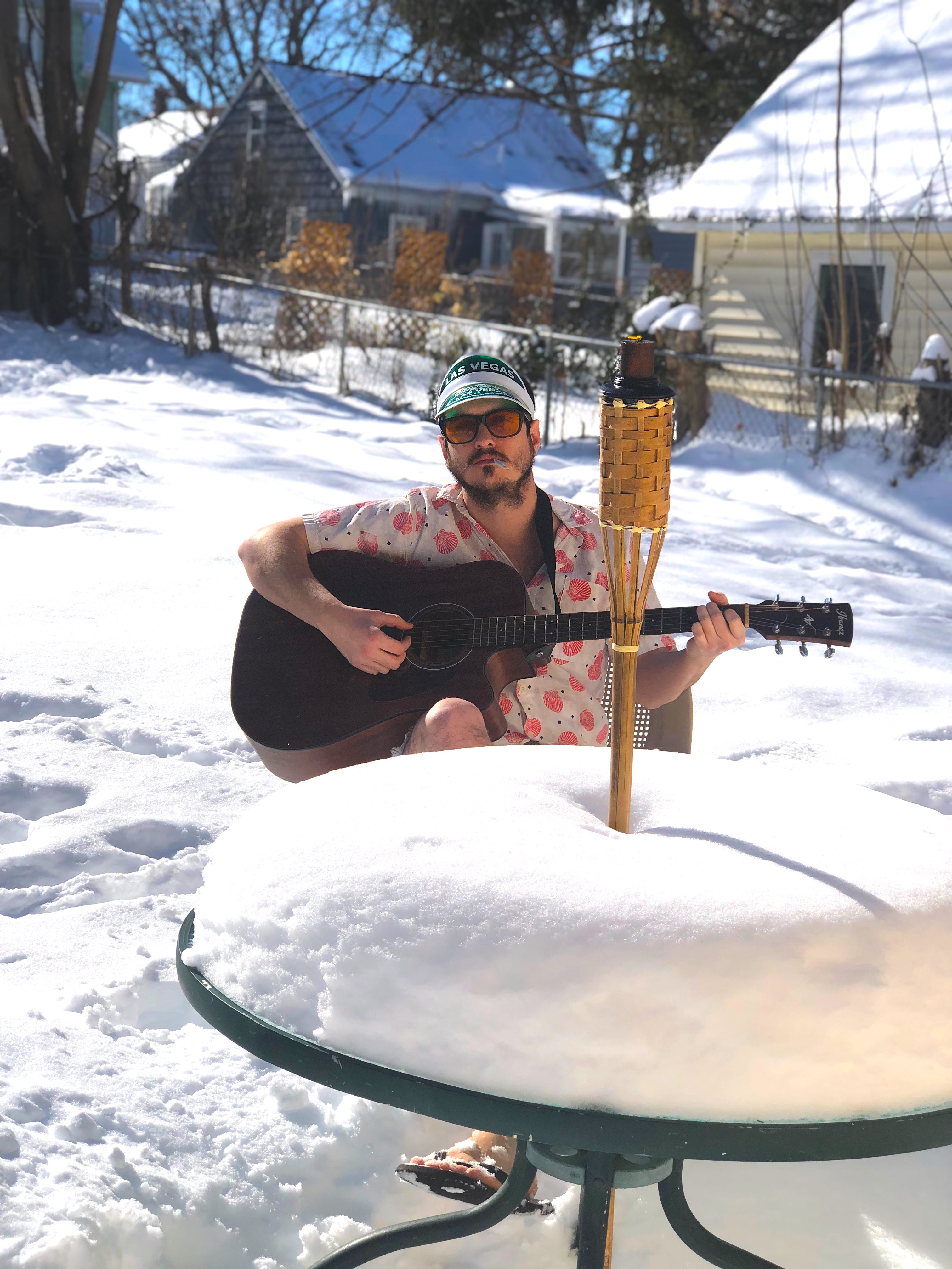 Snow-Guitar - Music Mecca